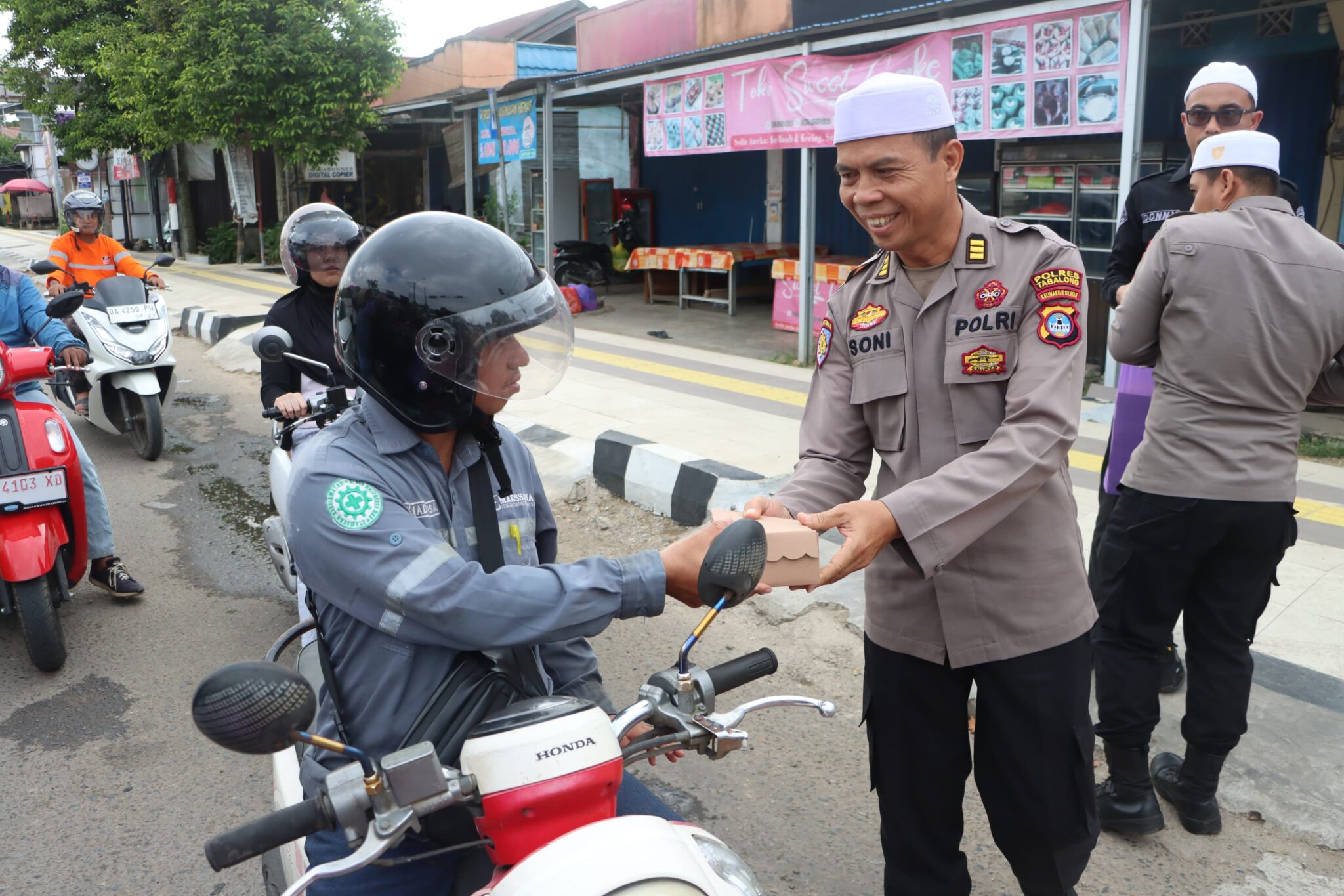 Mendekatkan hubungan denganmasyarakat di bulan ramadhan, Polres ...